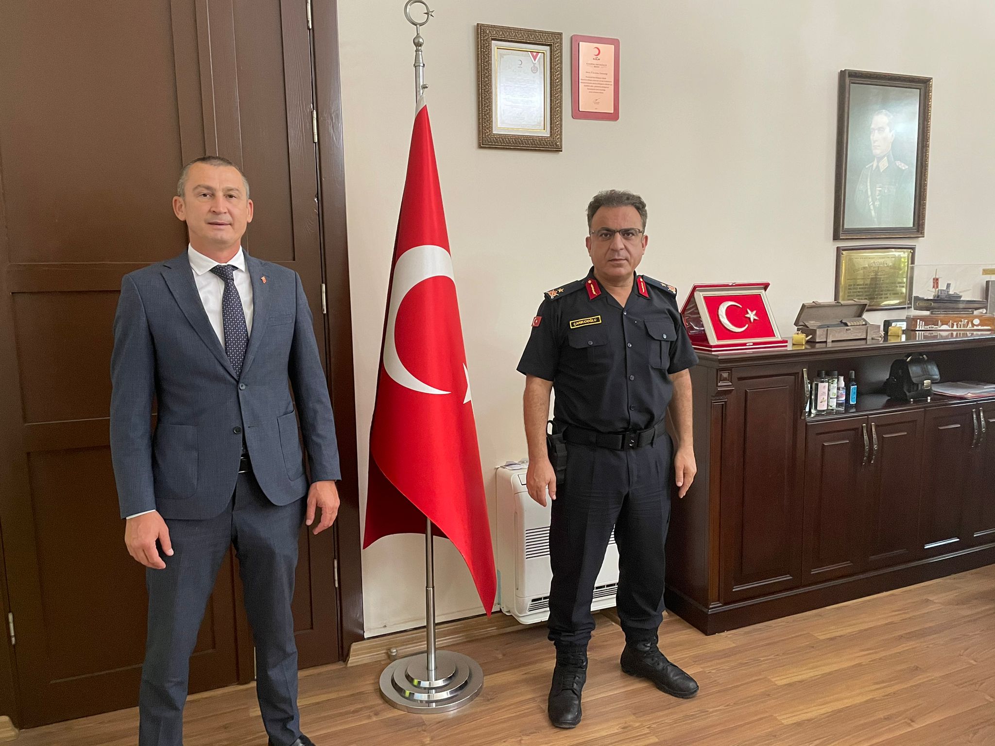REKTÖR ARIÖZ’DEN İL JANDARMA KOMUTANI ÇARIKCIOĞLU’NA ZİYARET - TOROS ...